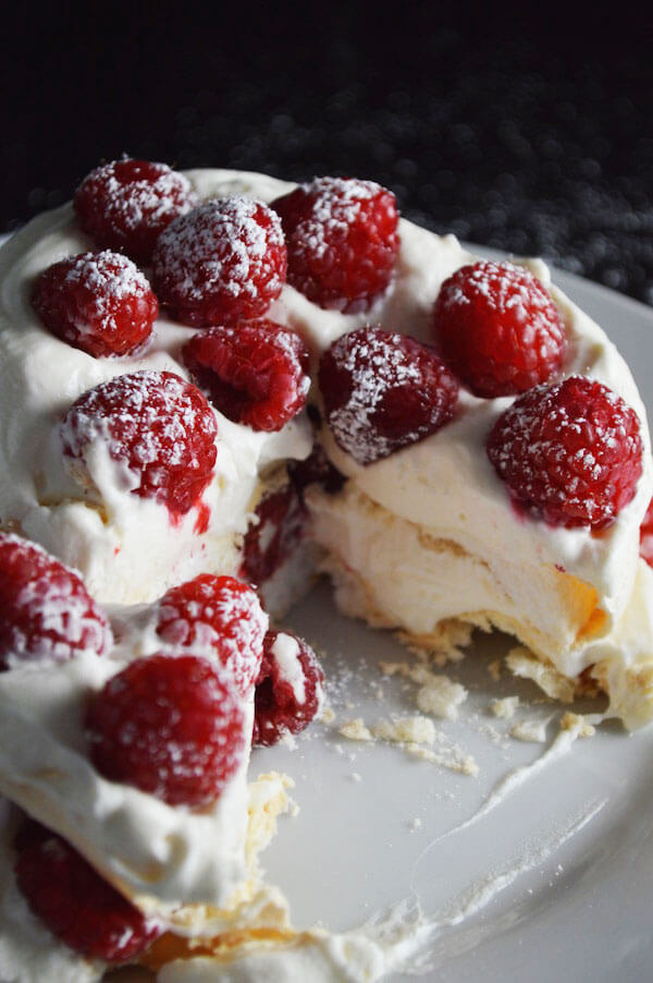 Raspberry Pavlova - The DIY Foodie
